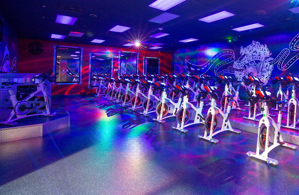 Best Gyms, Personal Trainers & Fitness Classes in Burbank, CA | Crunch ...